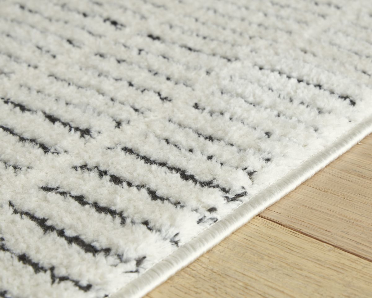 Pebblebrook 5x7 Rug